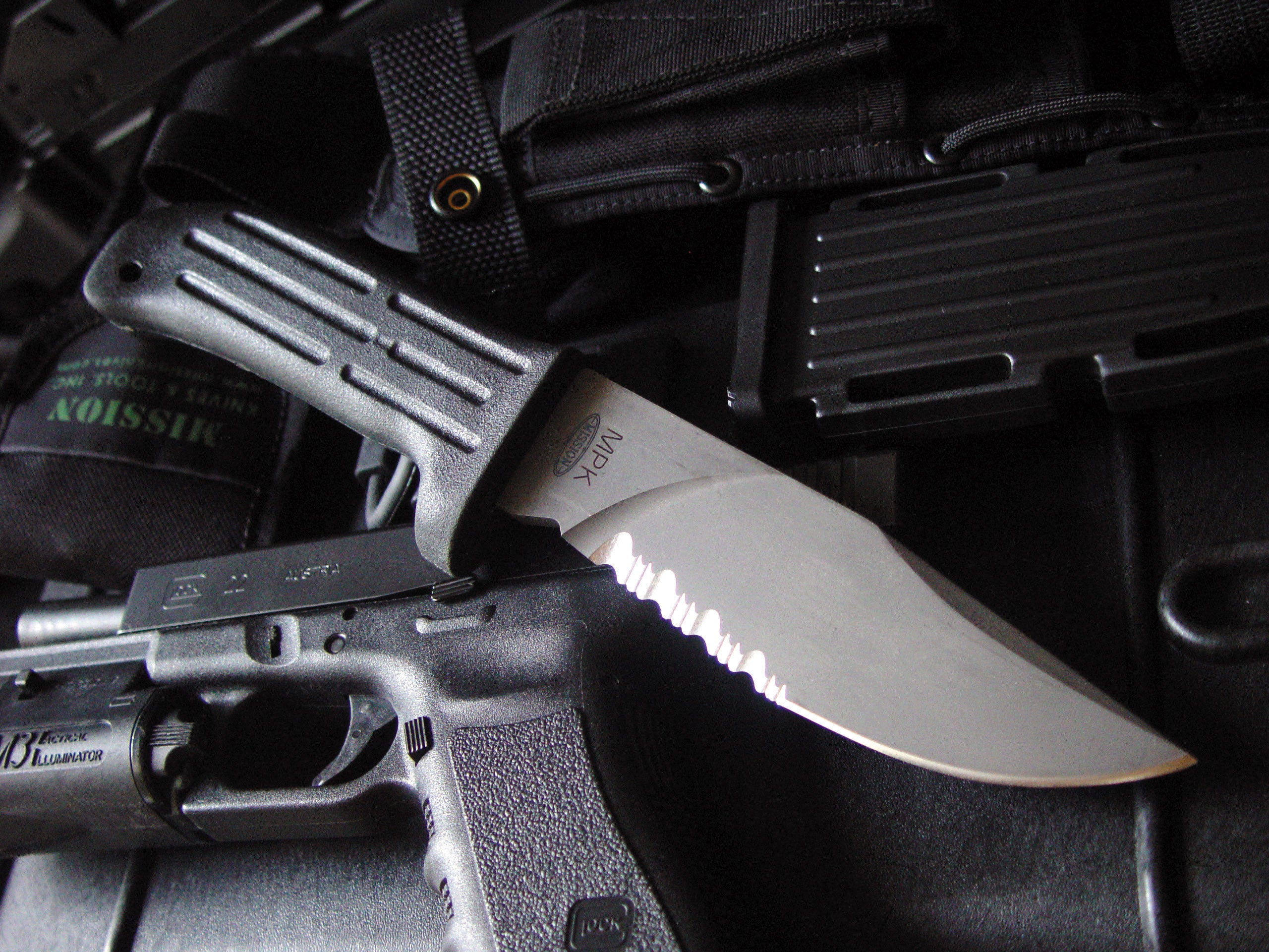 TITANIUM KNIVES – MissionKnives.com